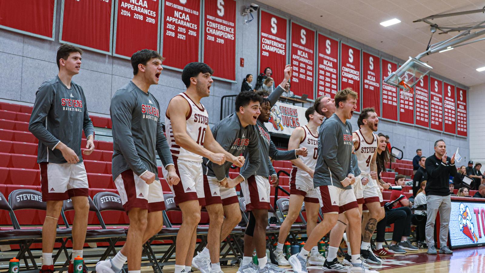 Stevens Men's Basketball Holiday Tournament Day 2 in Hoboken - Checkout