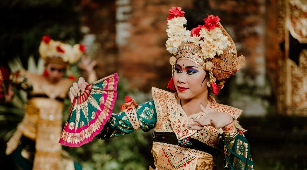 Majestic Bali - Daun Authentic Indonesian Feast & Culture in ...